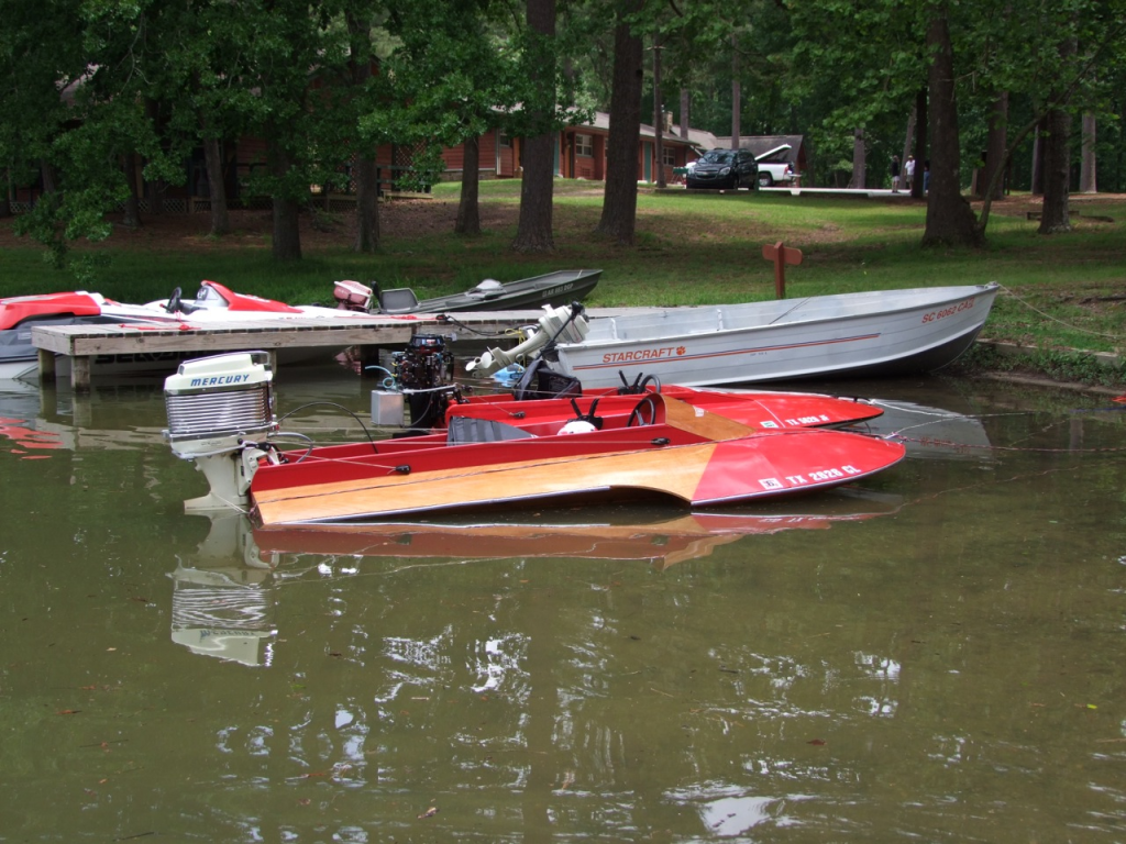 Nice Line up | Texas Chapter of the Antique Outboard Motor Club